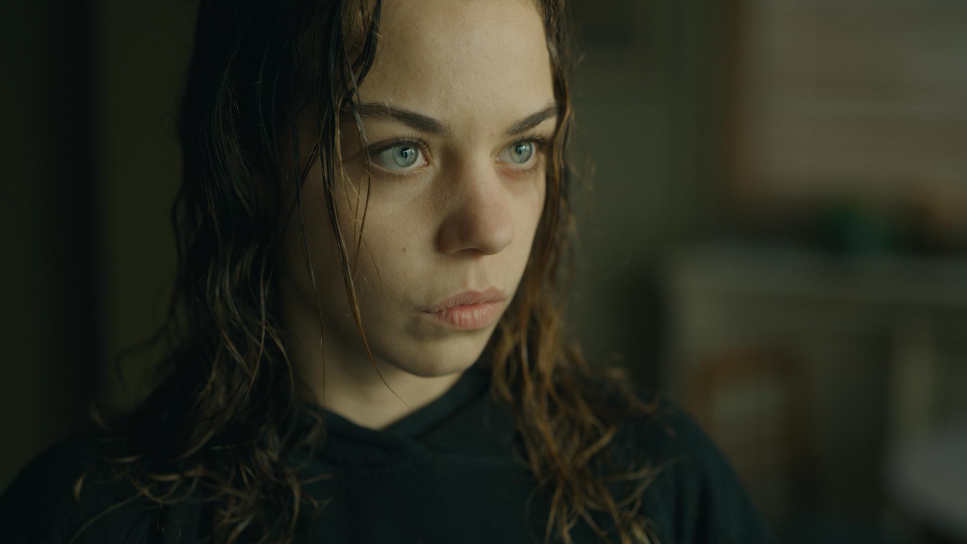 Laurent gets Alexandra to help him find out who took his daughter. | Cascade PBS