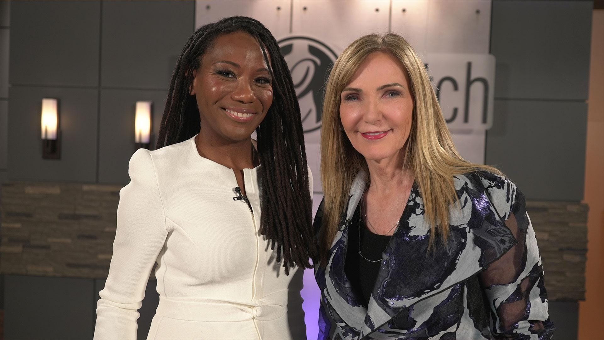 Personal stylist Roxanne Carne teaches the 6 style archetypes and how to make them work for you ...