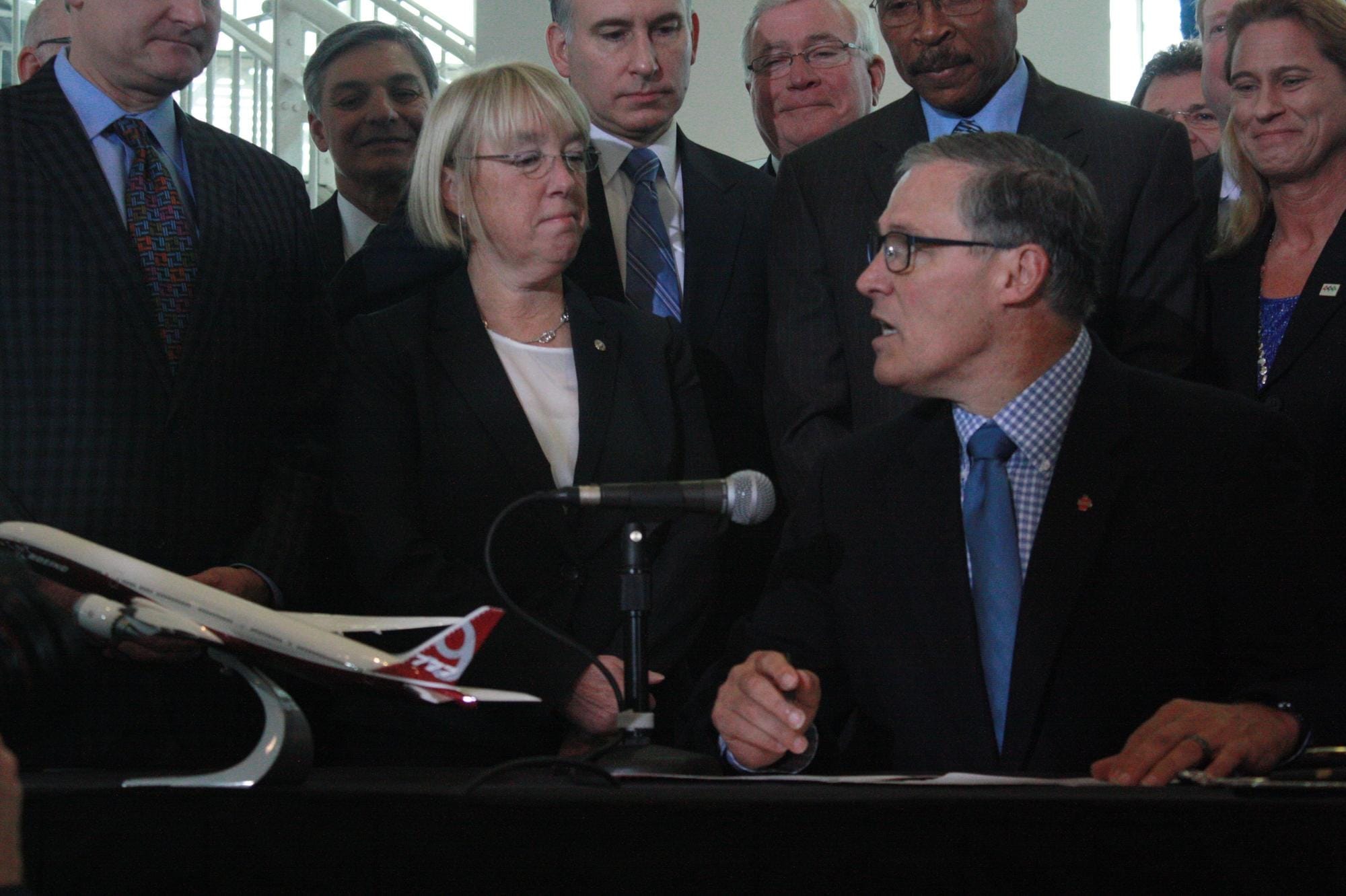 Boeing tax breaks: Fighting over accountability | Cascade PBS