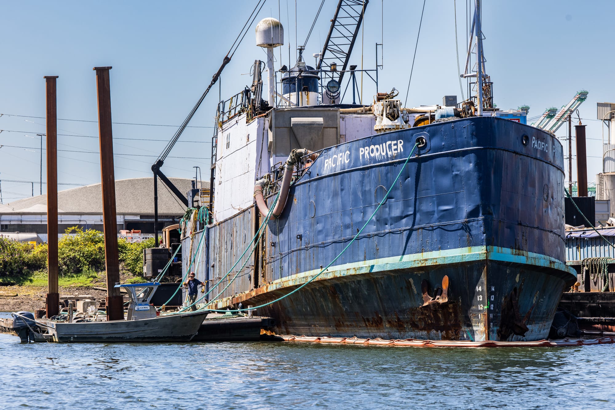 WA, OR taxpayers left to pay for removal of derelict federal ships ...