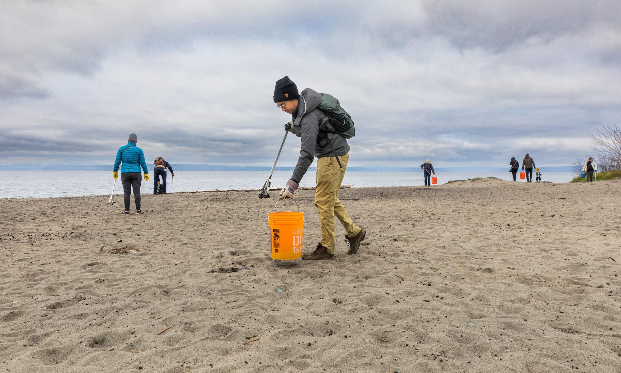 Recycling isn't enough to slow plastic pollution, WA scientists say ...
