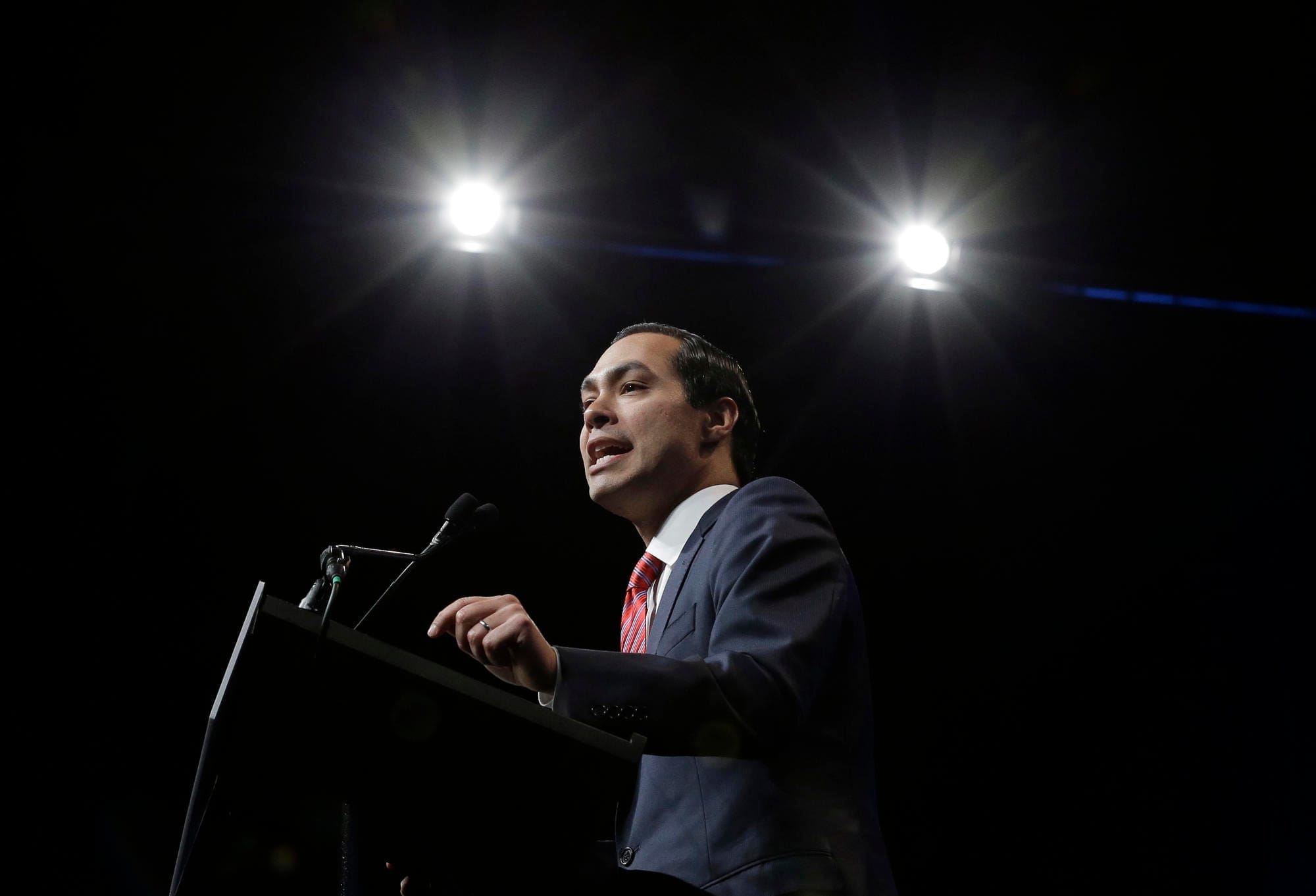 Rising political star Julián Castro headlines Crosscut Festival ...