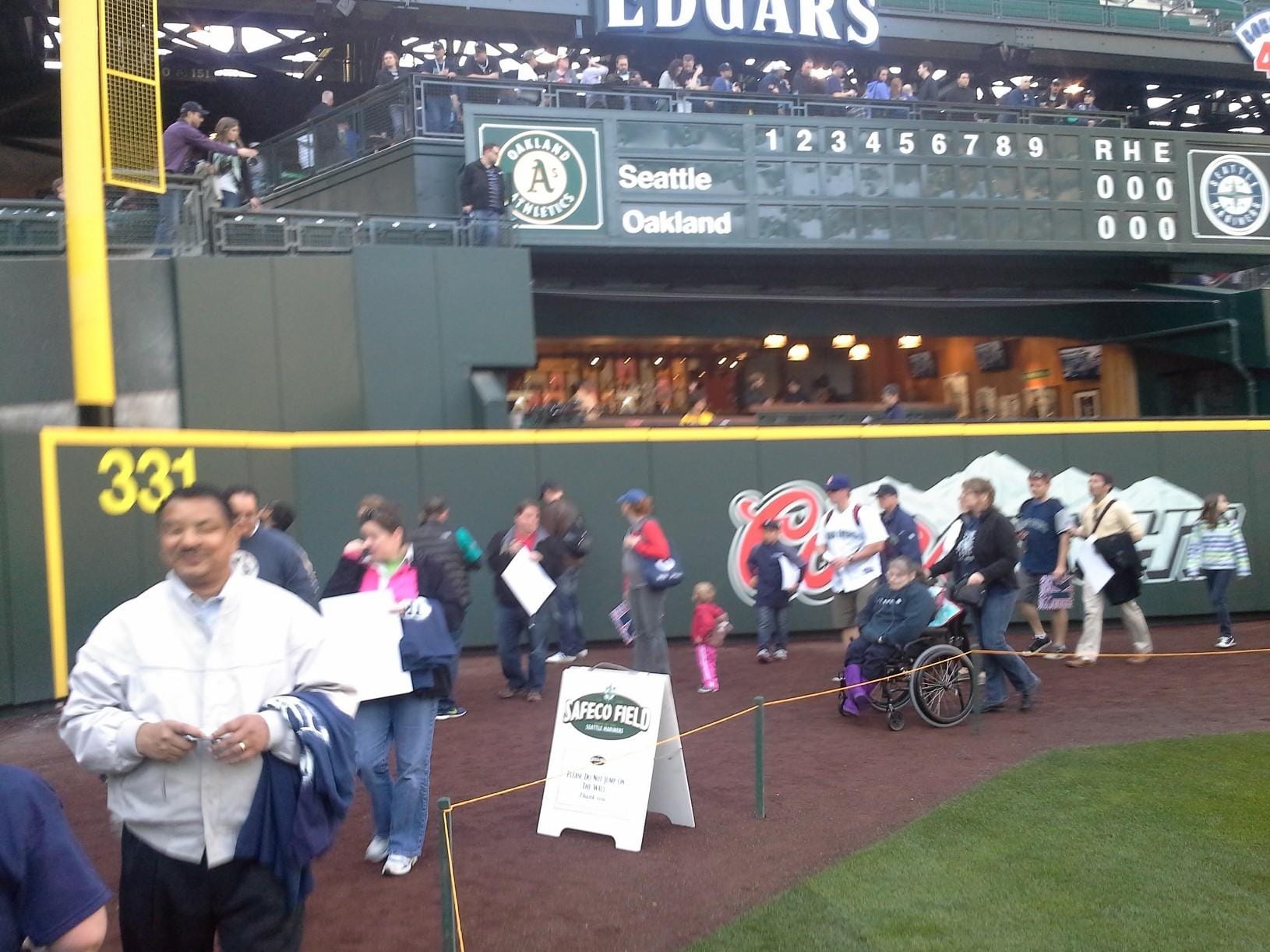 Game changer: The Mariners return for Opening Day | Cascade PBS