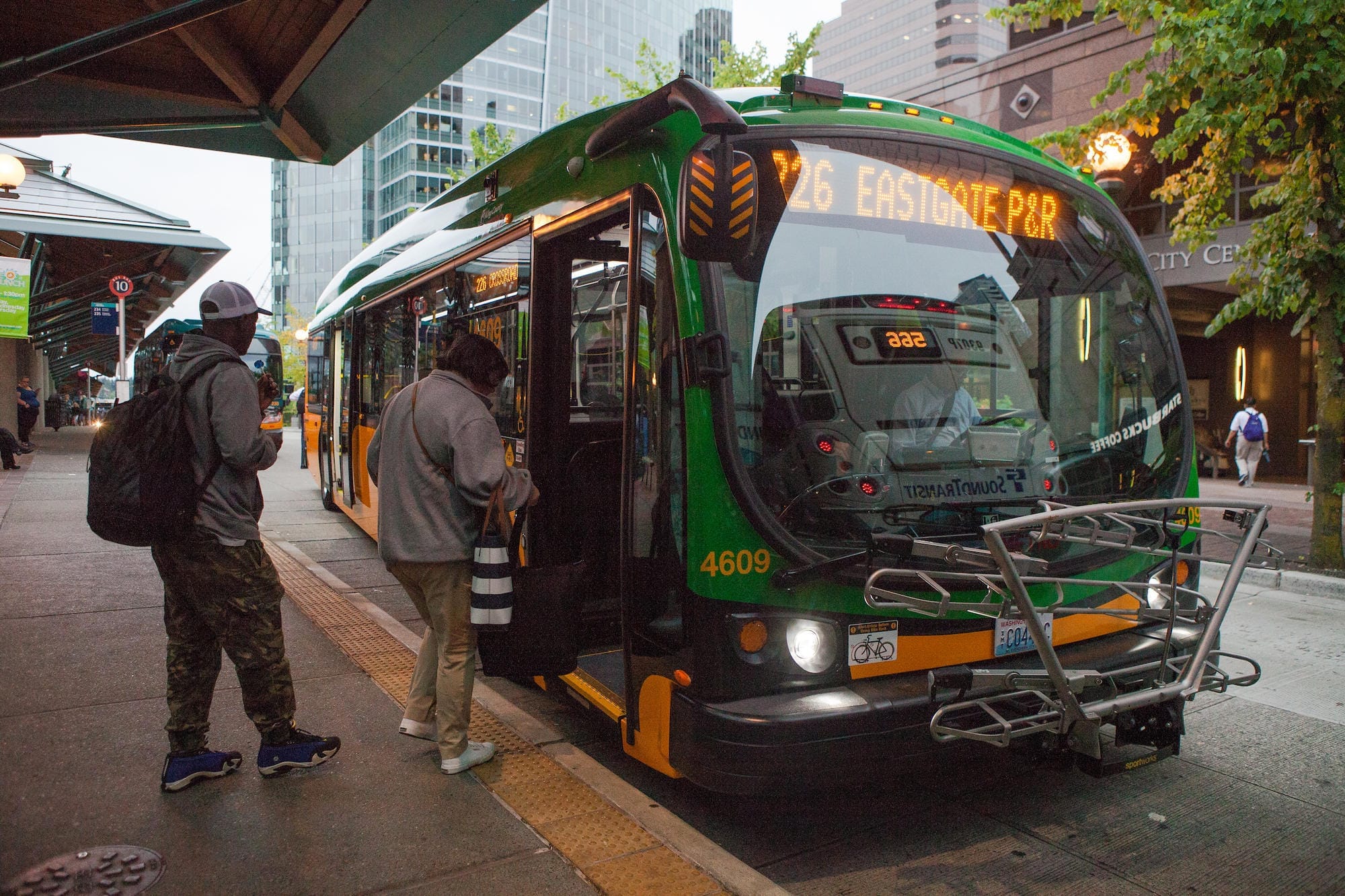 As other agencies launch electric buses, Sound Transit stalls | Cascade PBS