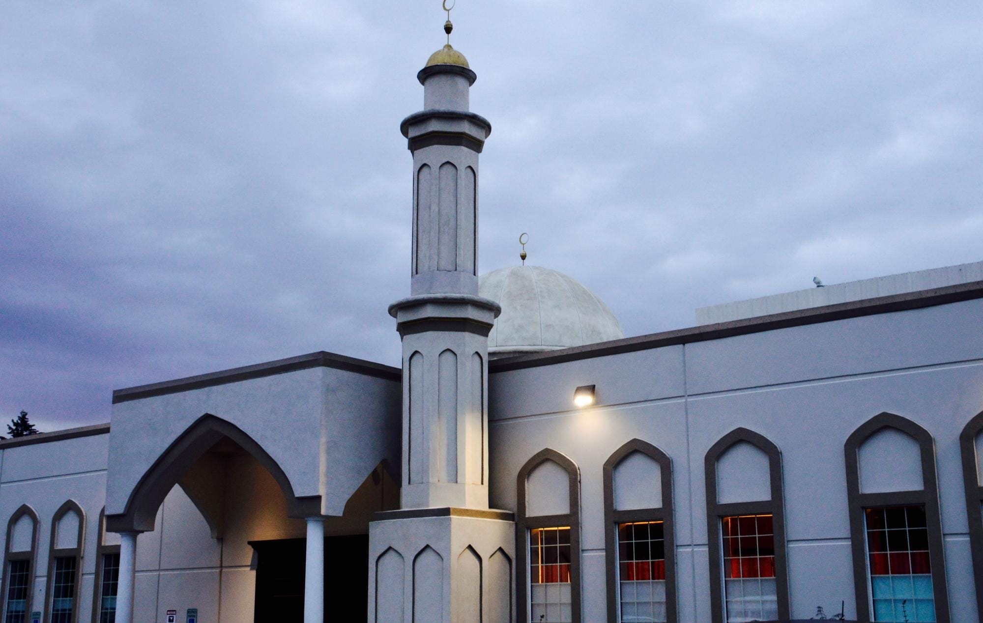 LGBTQ Muslims feel 'sliced in two' by Orlando slaughter