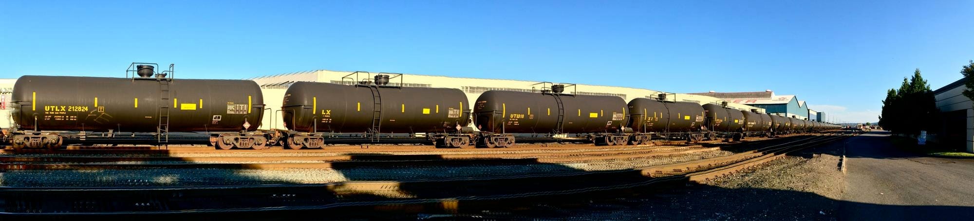 Report finds unreported BNSF oil spills | Cascade PBS