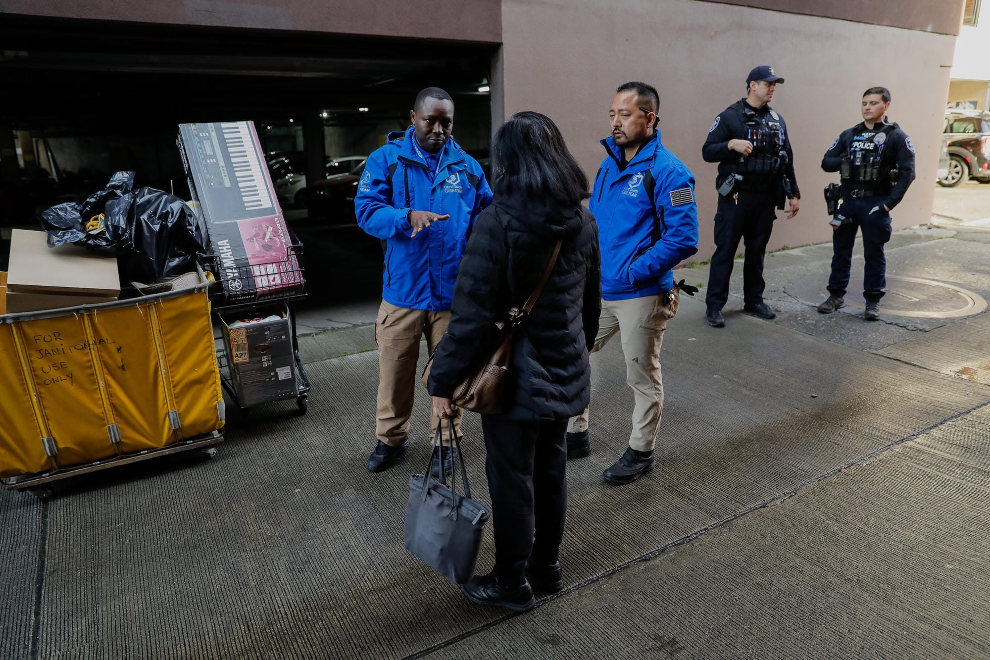 Meet the CARE Team, Seattle’s new mental health crisis responders ...