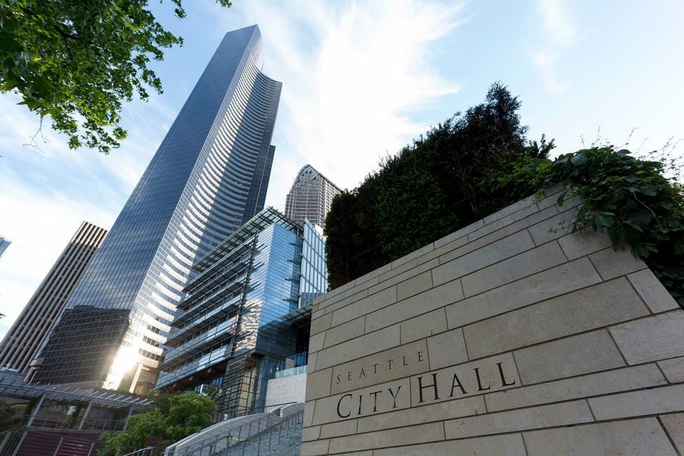 After tense meeting, Seattle Council OKs deal with Des Moines jail ...