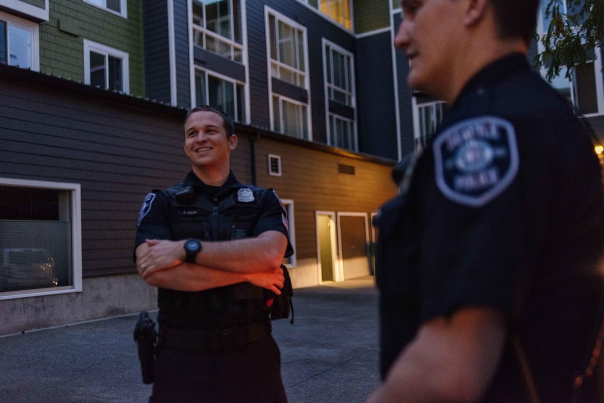 Black community feeling better about Seattle police, survey says ...