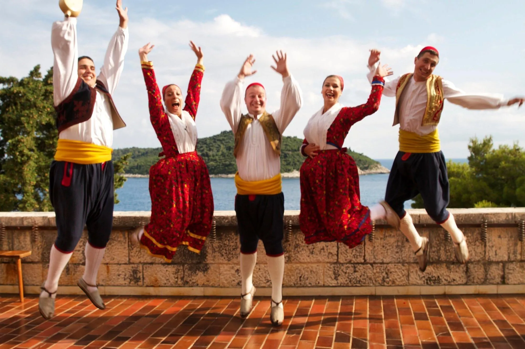 #104 Bare Feet w/Mickela Mallozzi |Croatia’s Dalmatian Coast | Cascade PBS