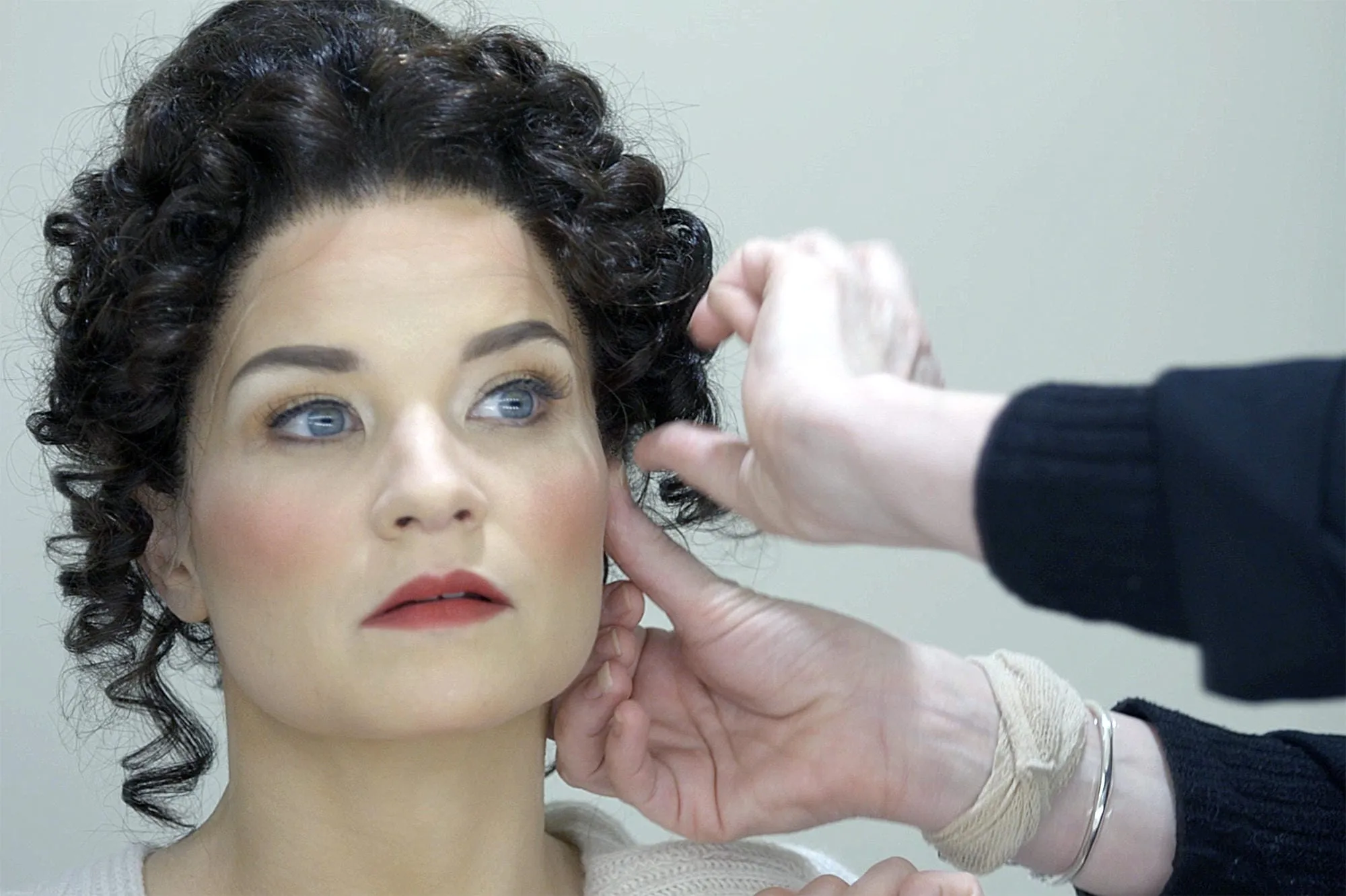 Art Seen: How Seattle Opera's wig makers weave their magic | Cascade PBS
