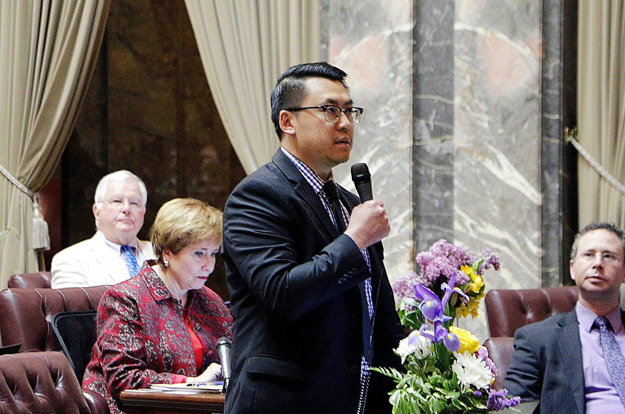 WA could test its own version of Andrew Yang's universal basic income ...