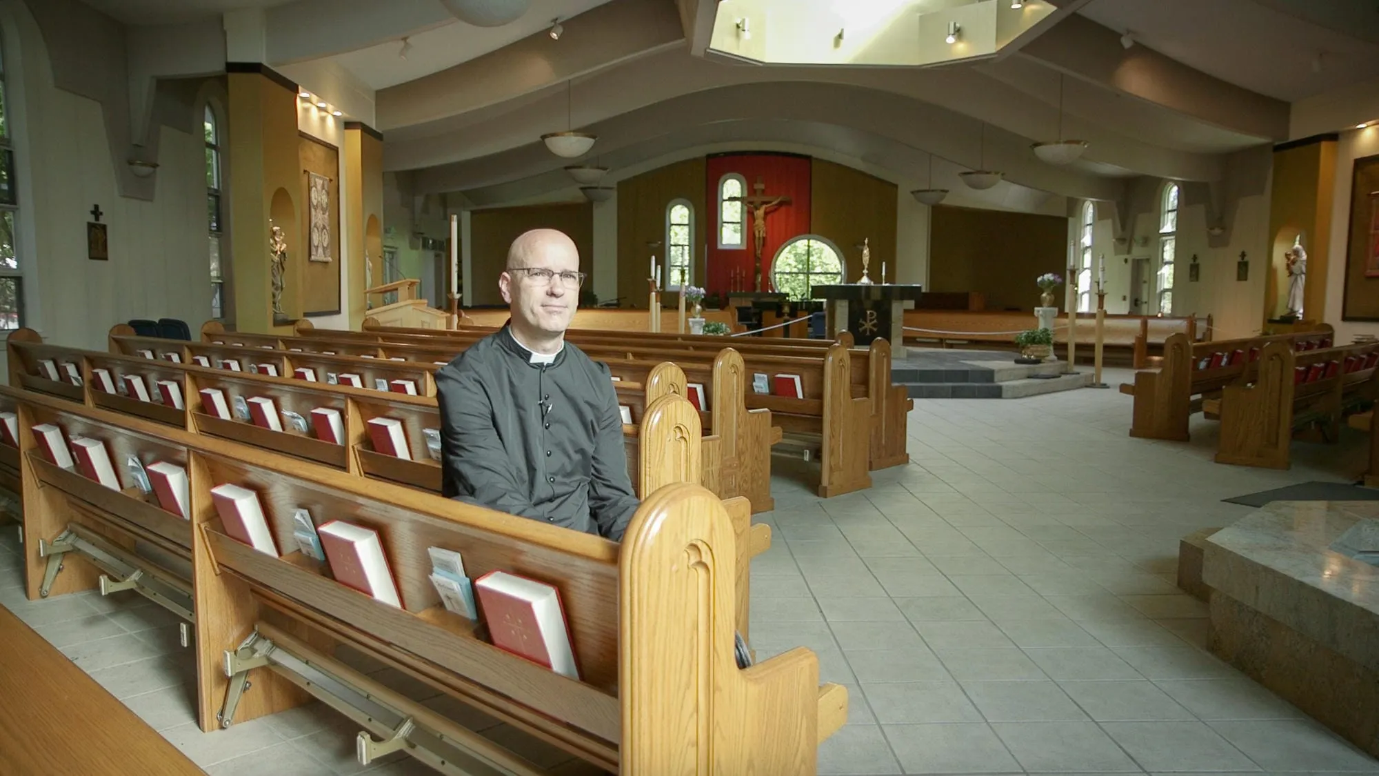 The New Normal: An Issaquah church adapts to the pandemic | Cascade PBS