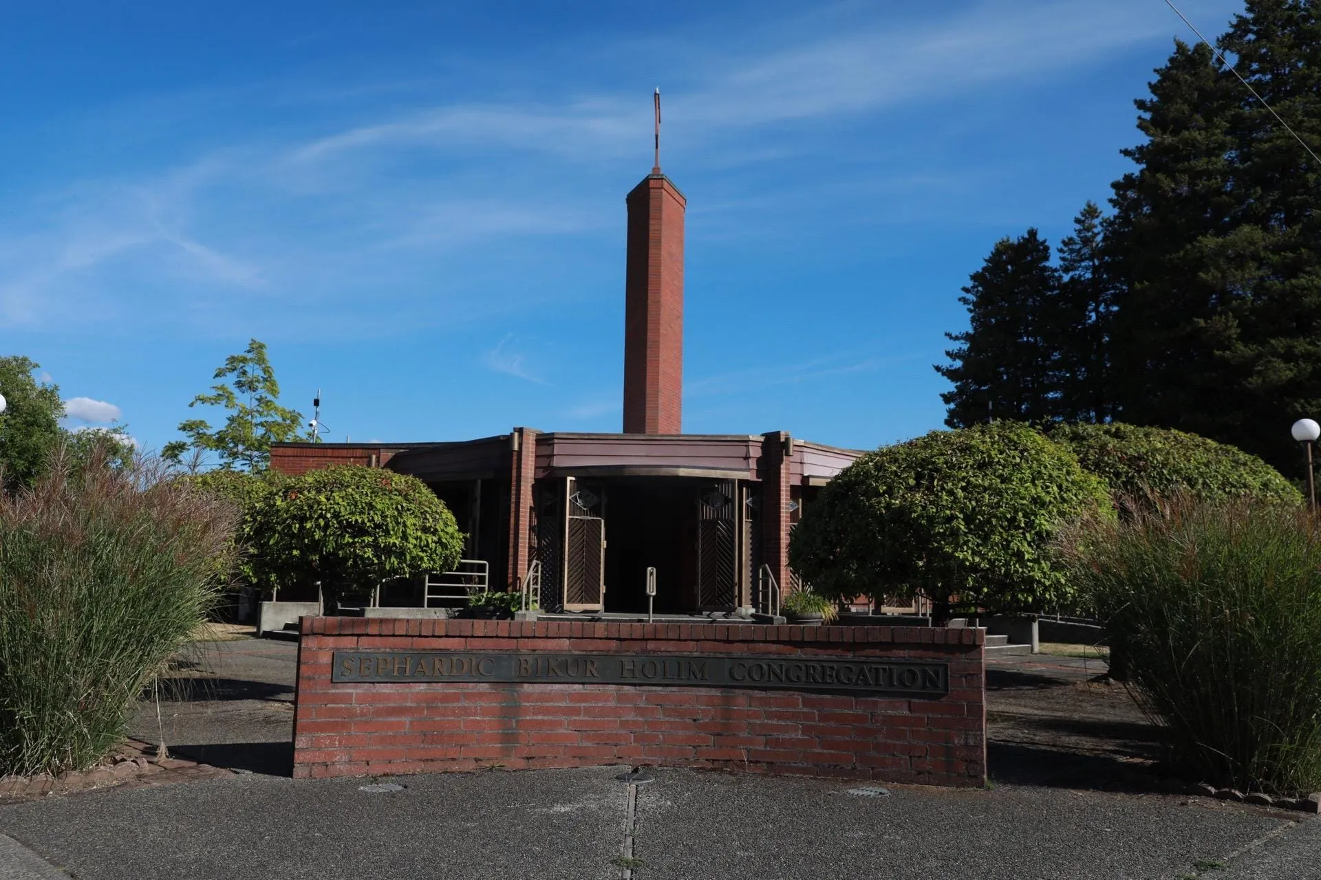 Flyers at Seattle synagogues the latest in series of racist incidents ...