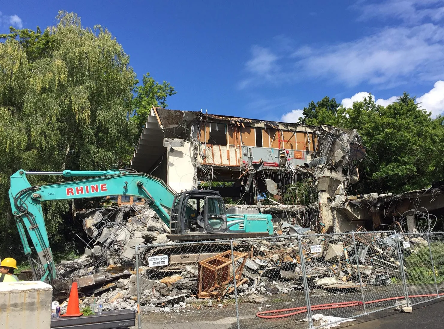 UW's 'Nuke Building' bites the dust | Cascade PBS