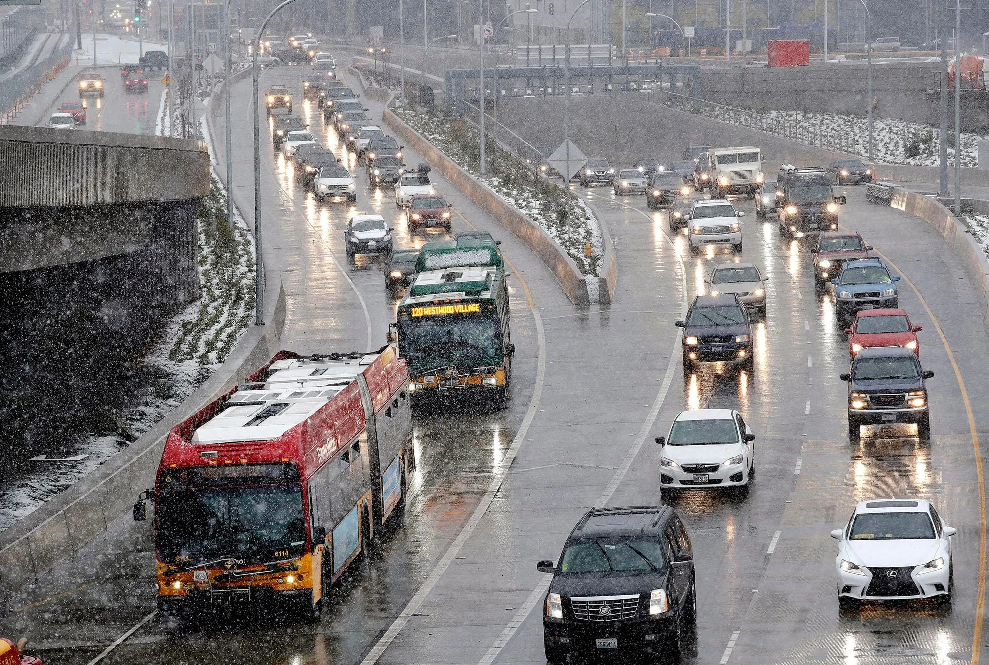 Could WA drivers finally learn the zipper merge? | Cascade PBS