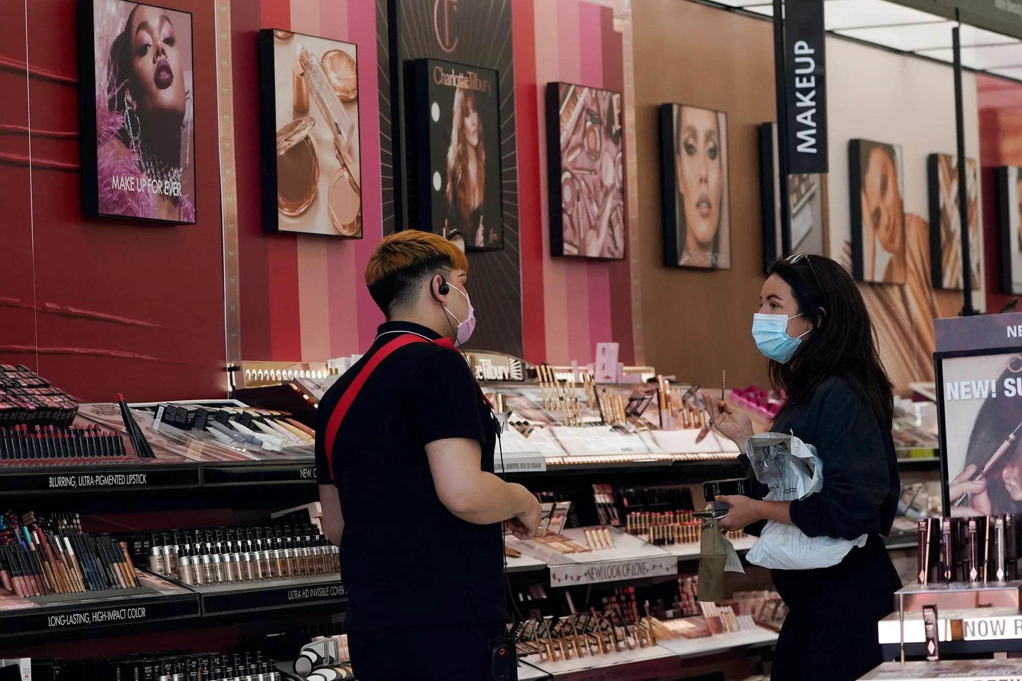 Washington passes law to cut ‘forever chemicals’ in makeup | Cascade PBS