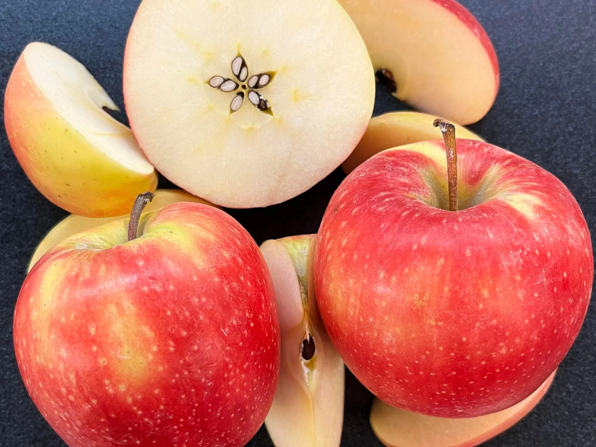 What’s at the core of WSU’s new apple variety name delay? | Cascade PBS