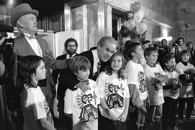 Ralph Munro’s legacy passed Washington history to future generations ...